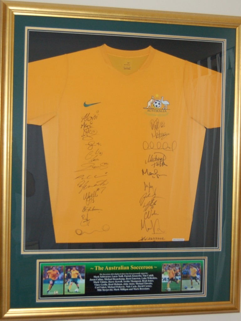 Socceroos 2007 Signed and framed shirt - Pro Sports Memorabilia