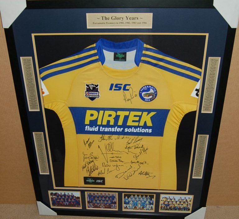 Parramatta Eels Legends-The Glory Years signed and framed Jersey - Pro ...