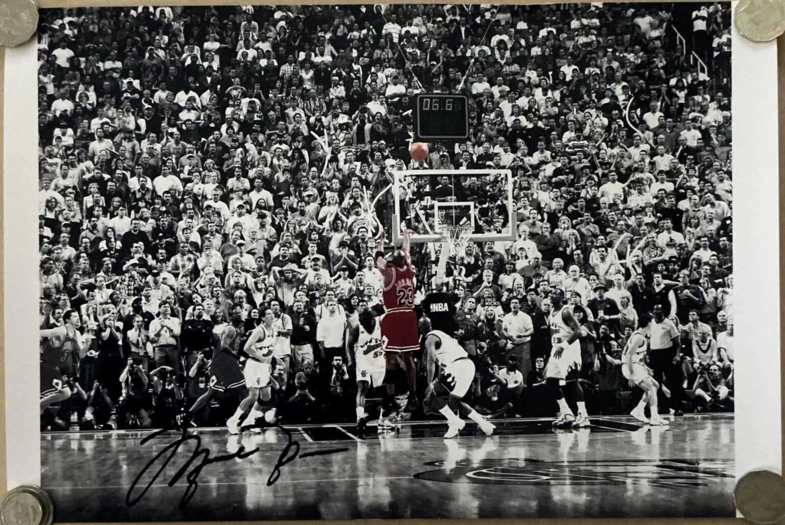 Michael Jordan Facsimile Signed Unframed Print - Pro Sports Memorabilia